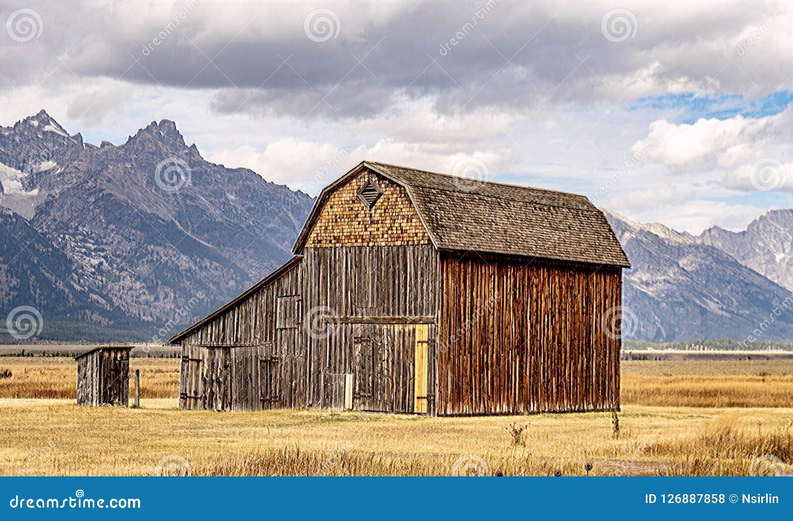 The Old Mormon Barn At The Mormon Row In Grand Tetons National Park ...