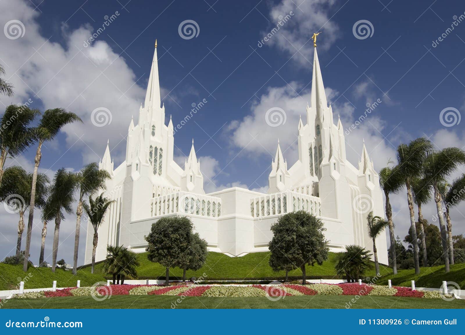 Mormon Temple - San Diego, California Stock Photo - Image of palm, lawn ...