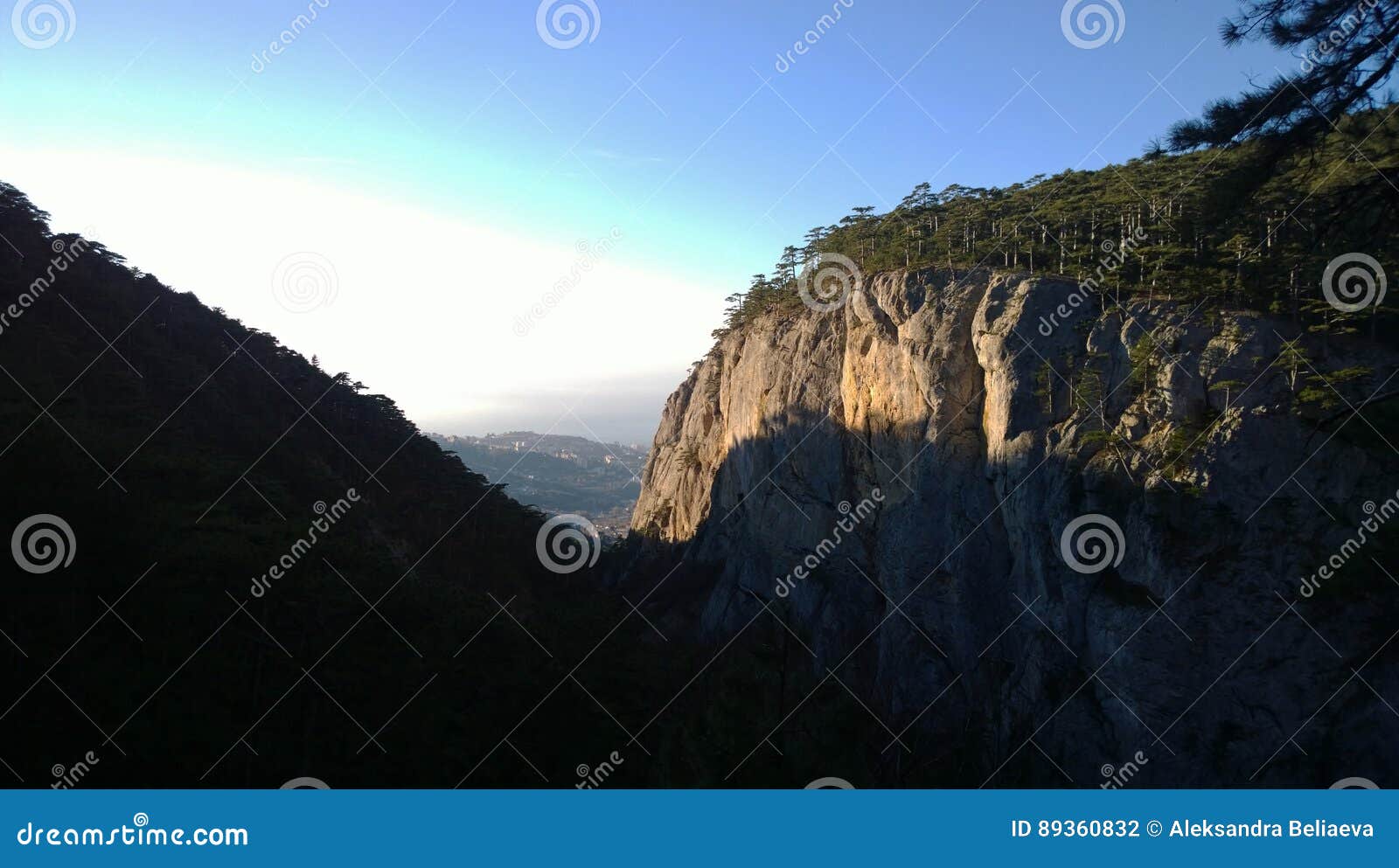 Morning in Gorge Uch-Kosh. the Sun Rises Stock Photo - Image of sunrise ...