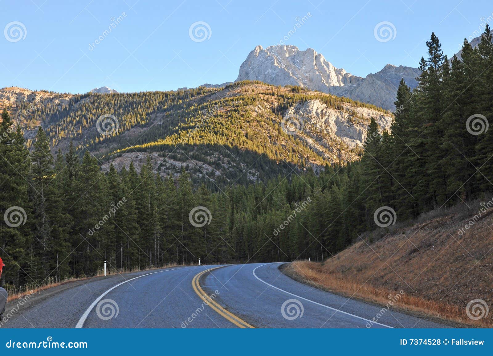 Morning Mountain and Highway Stock Photo - Image of mountains, morning ...
