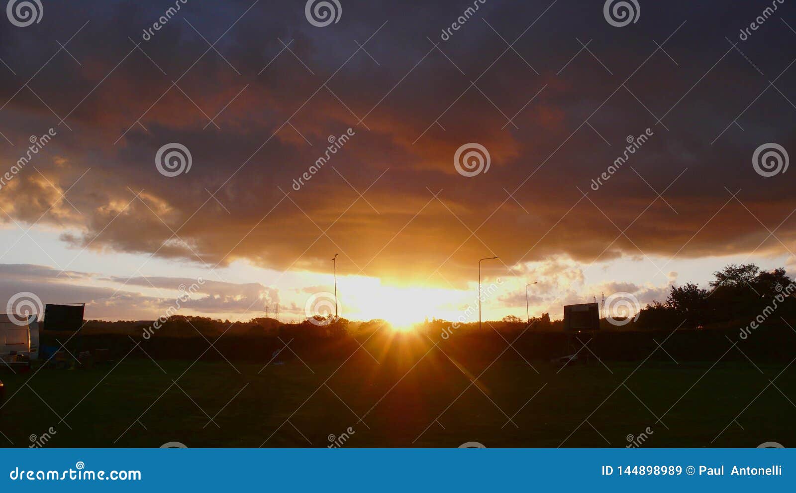 Morning Rays and a Huge Cloud Stock Image - Image of morning, hyge ...
