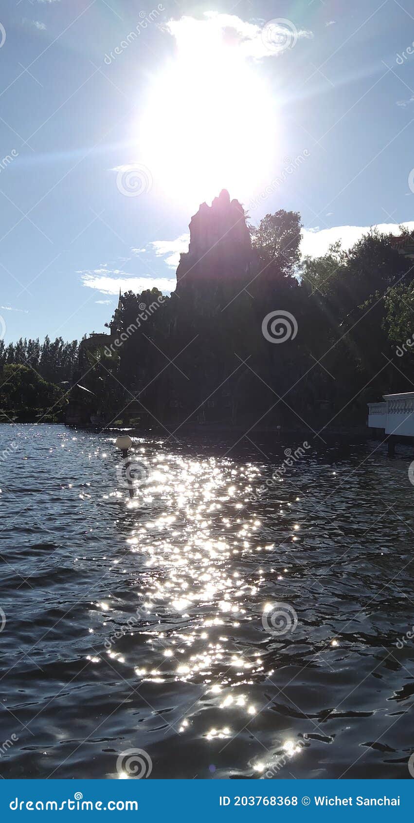 The Morning Sun and the Reflection of Water. Stock Photo - Image of ...