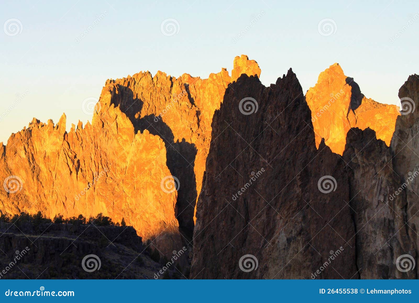 Morning Sun on Smith Rock Oregon Stock Photo - Image of dirtbag, serene ...