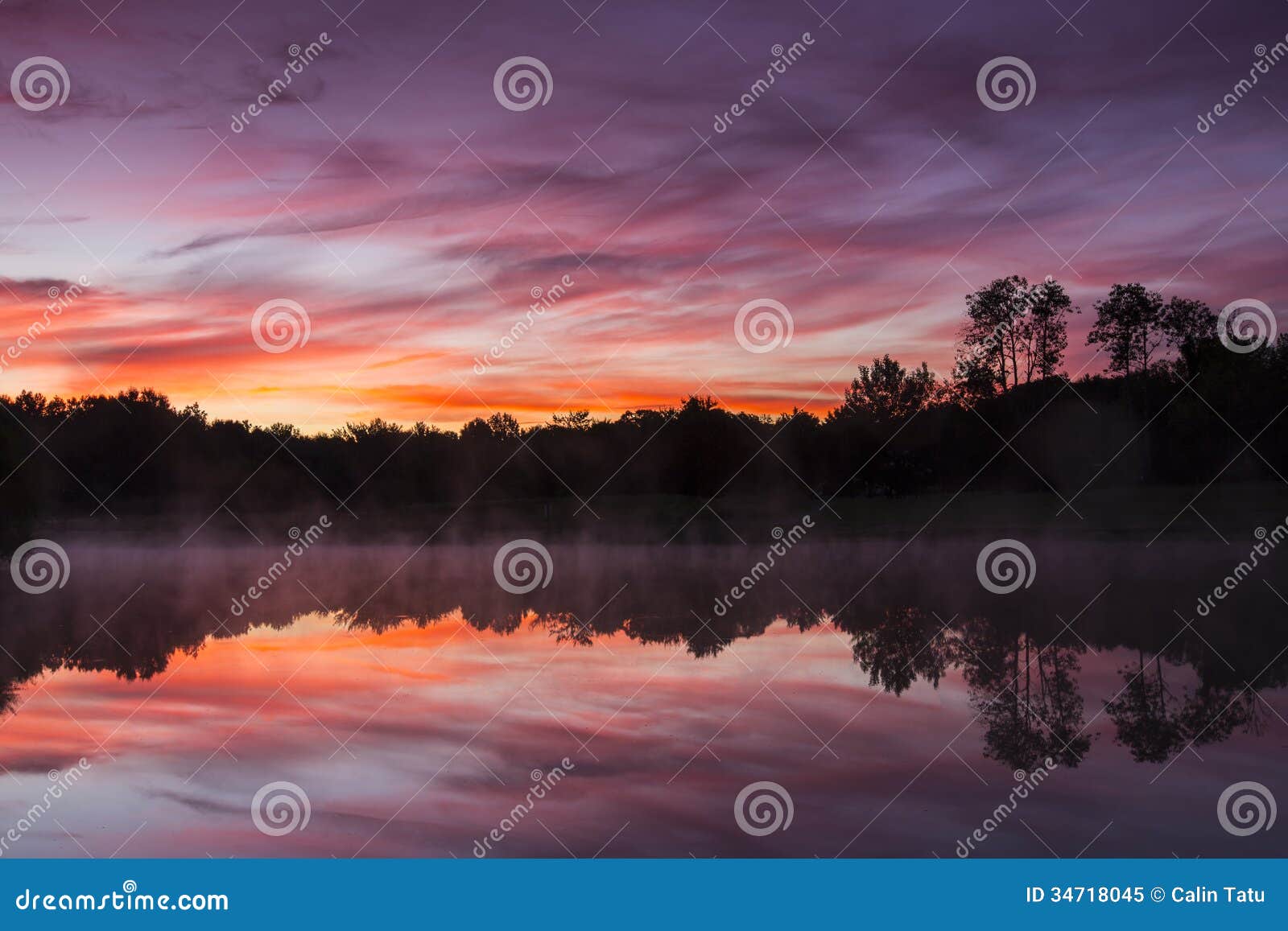 Morning Sunrise Reflection on a Lake Stock Image - Image of fall ...