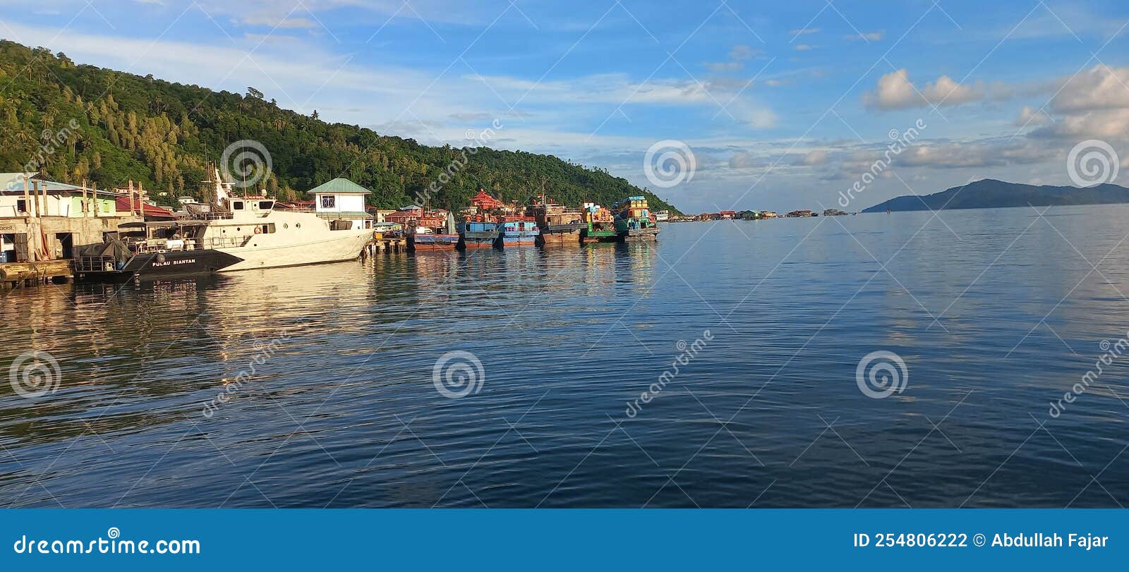 Morning Sunshine at Tarempa 2 Stock Photo - Image of sunshine, dock ...