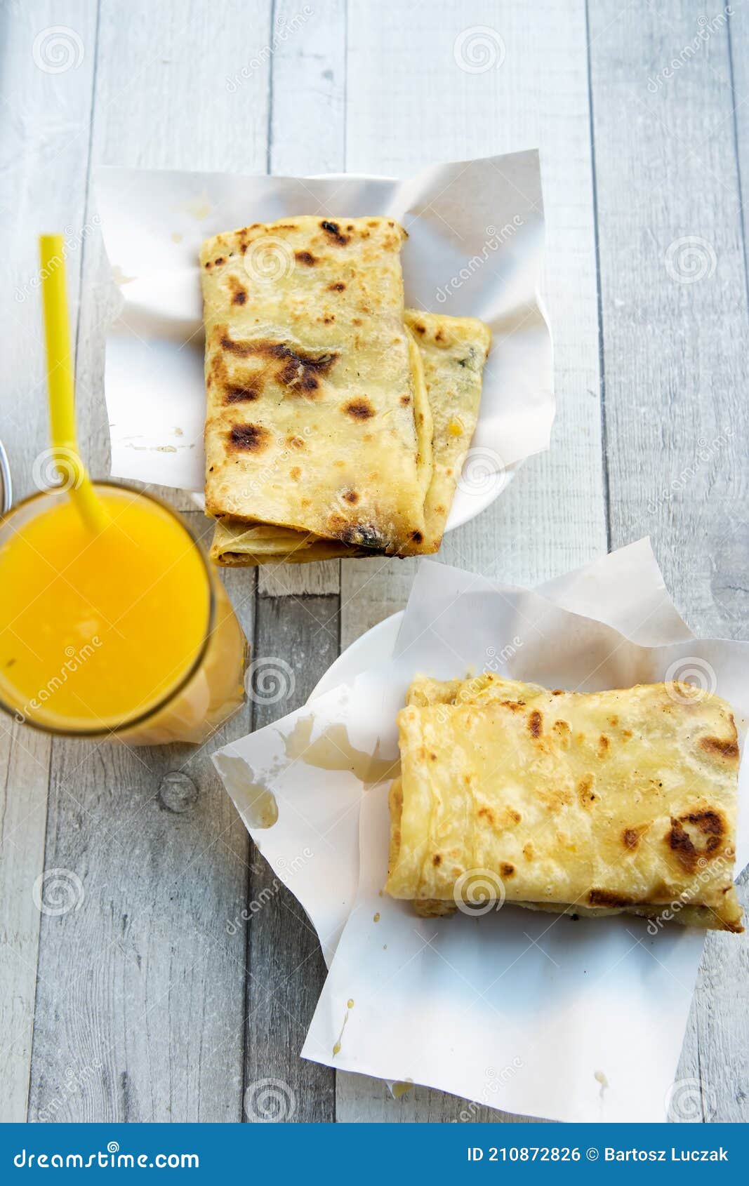 Moroccan Msemen Pancakes with Honey Stock Photo - Image of dish, arabic ...