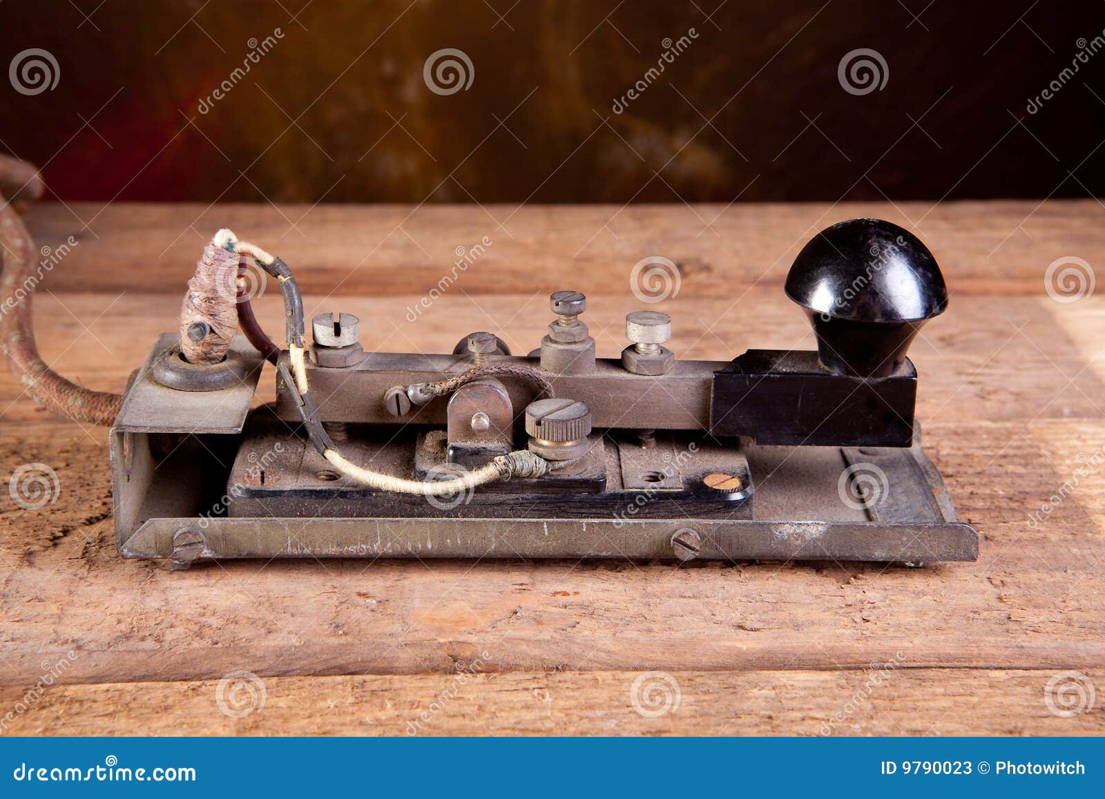 Morsecode op telegraaf stock afbeelding. Image of signaal - 9790023