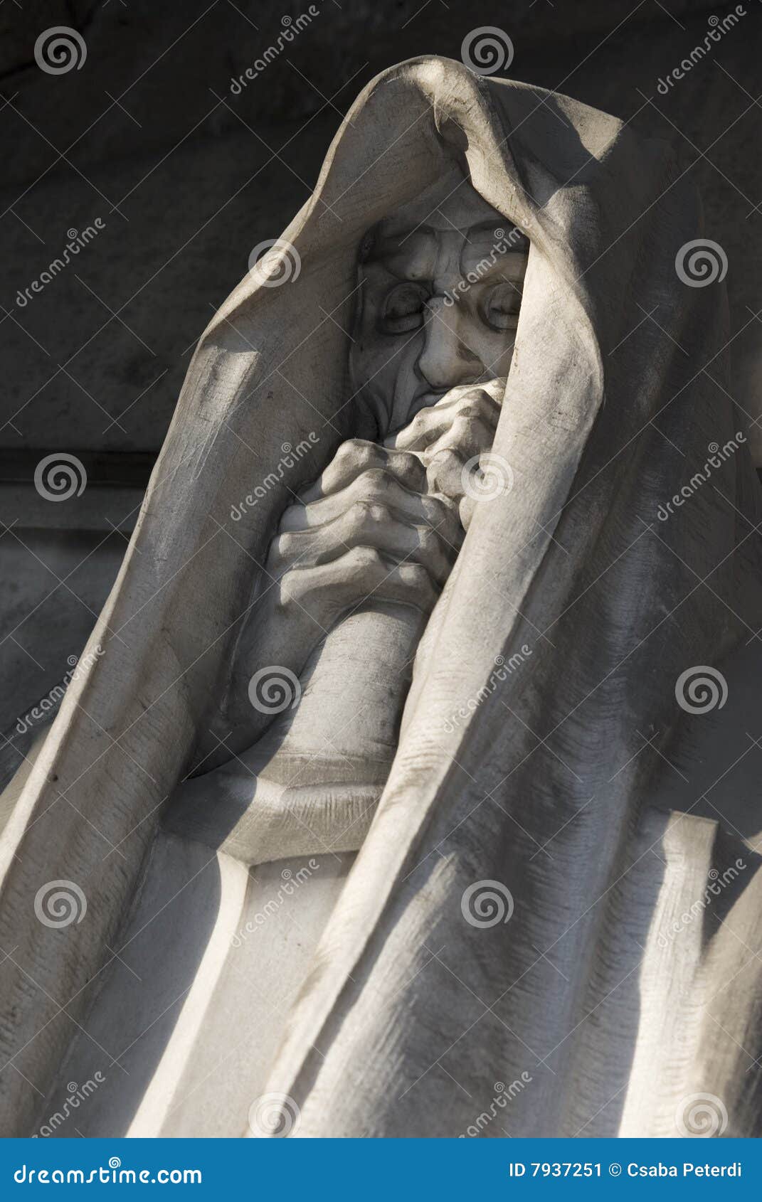 Mortal Statue from a Graveyard Stock Image - Image of hood, monument ...