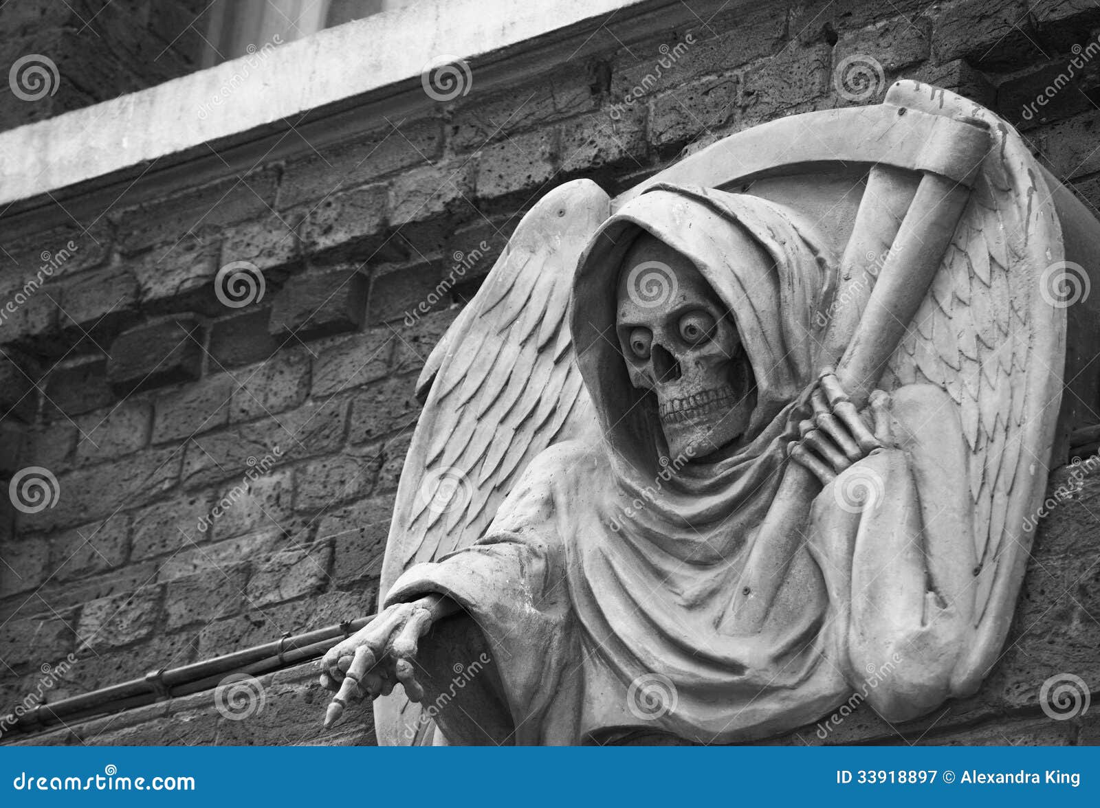 Morte immagine stock. Immagine di architettura, cranio - 33918897