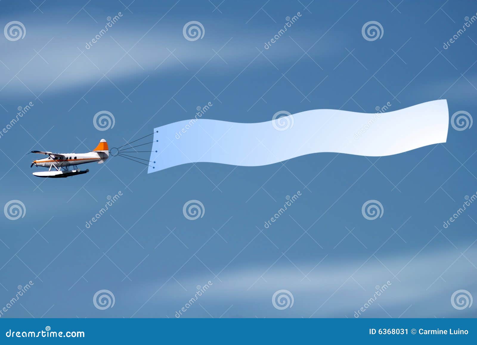 Mosca con la bandera imagen de archivo. Imagen de plano - 6368031