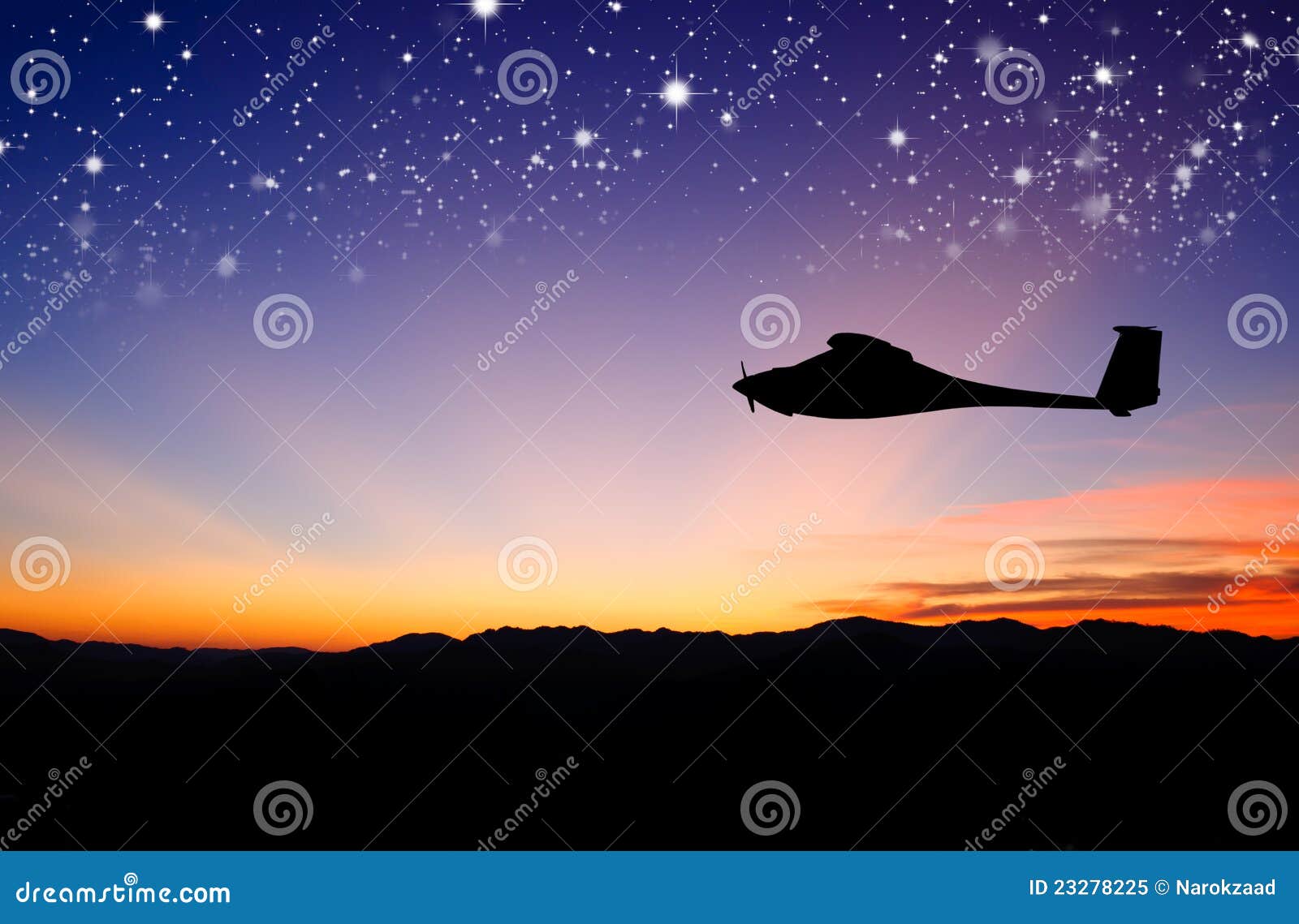 Mosca Del Plano De Las Siluetas Imagen de archivo - Imagen de exterior ...