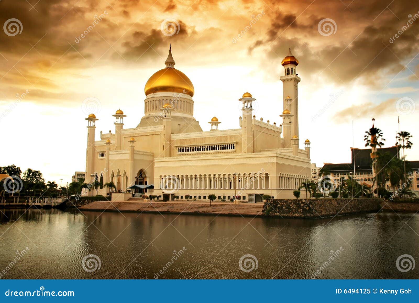 Moschea islamica immagine stock. Immagine di credente - 6494125