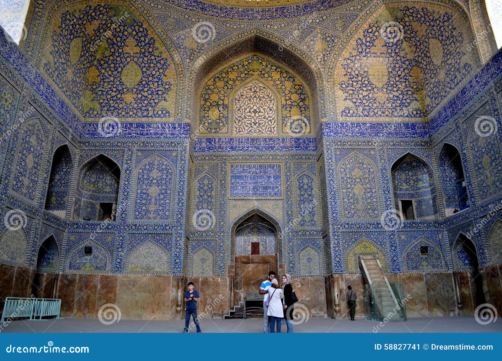 Moschee im Iran, Esfahan redaktionelles foto. Bild von stadt - 58827741