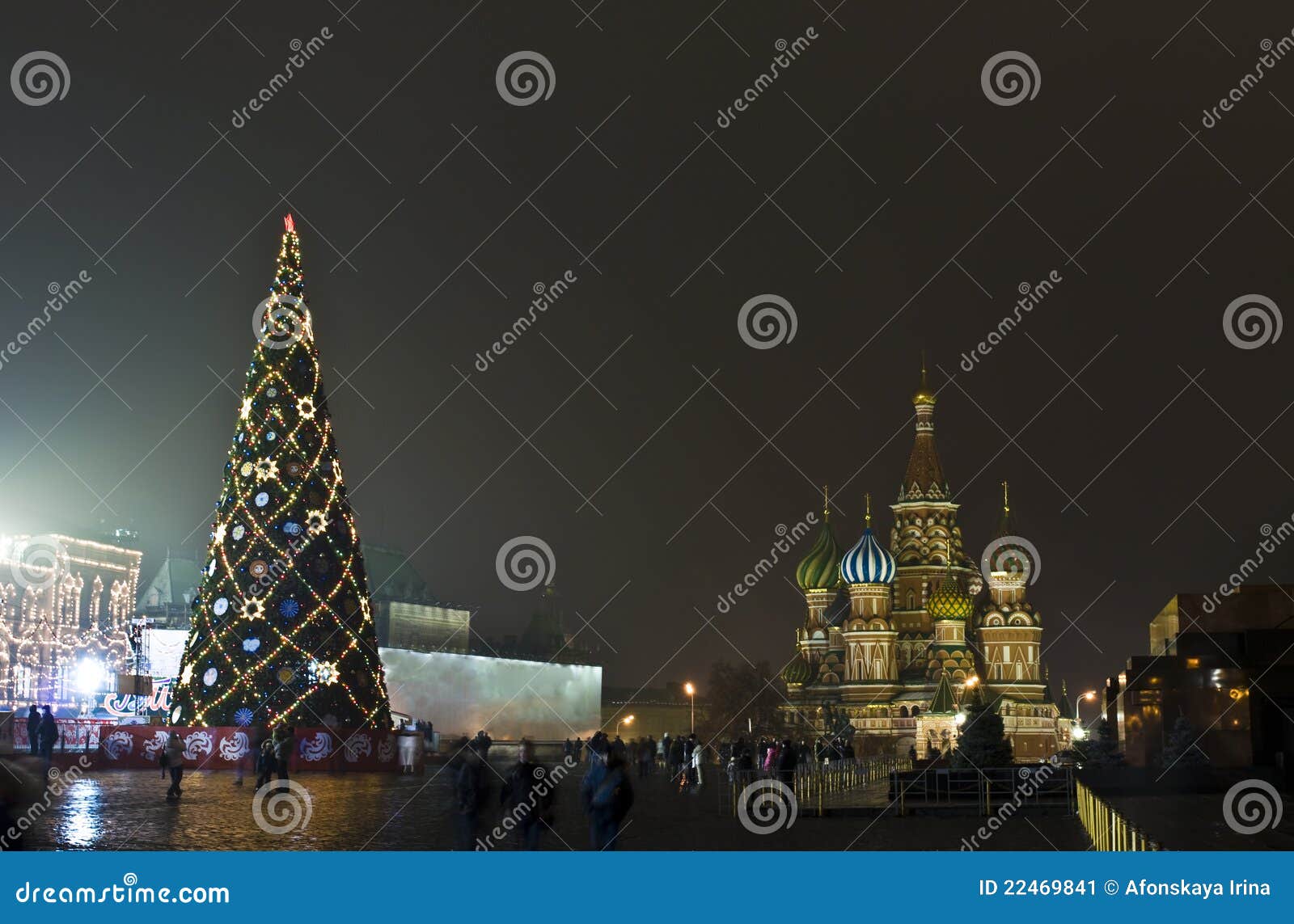 Moscow, Christmas Tree on Red Square Editorial Photo - Image of holiday ...