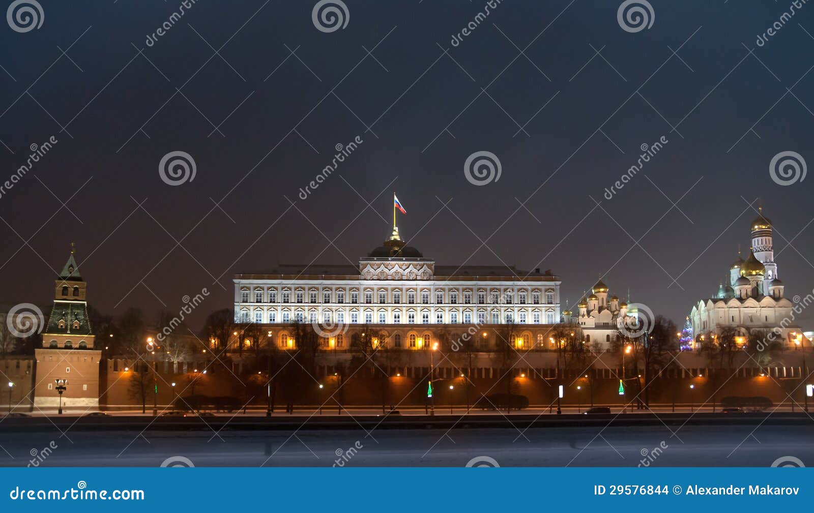 Moscow. Grand Kremlin Palace Stock Photo - Image of cityscape, golden ...