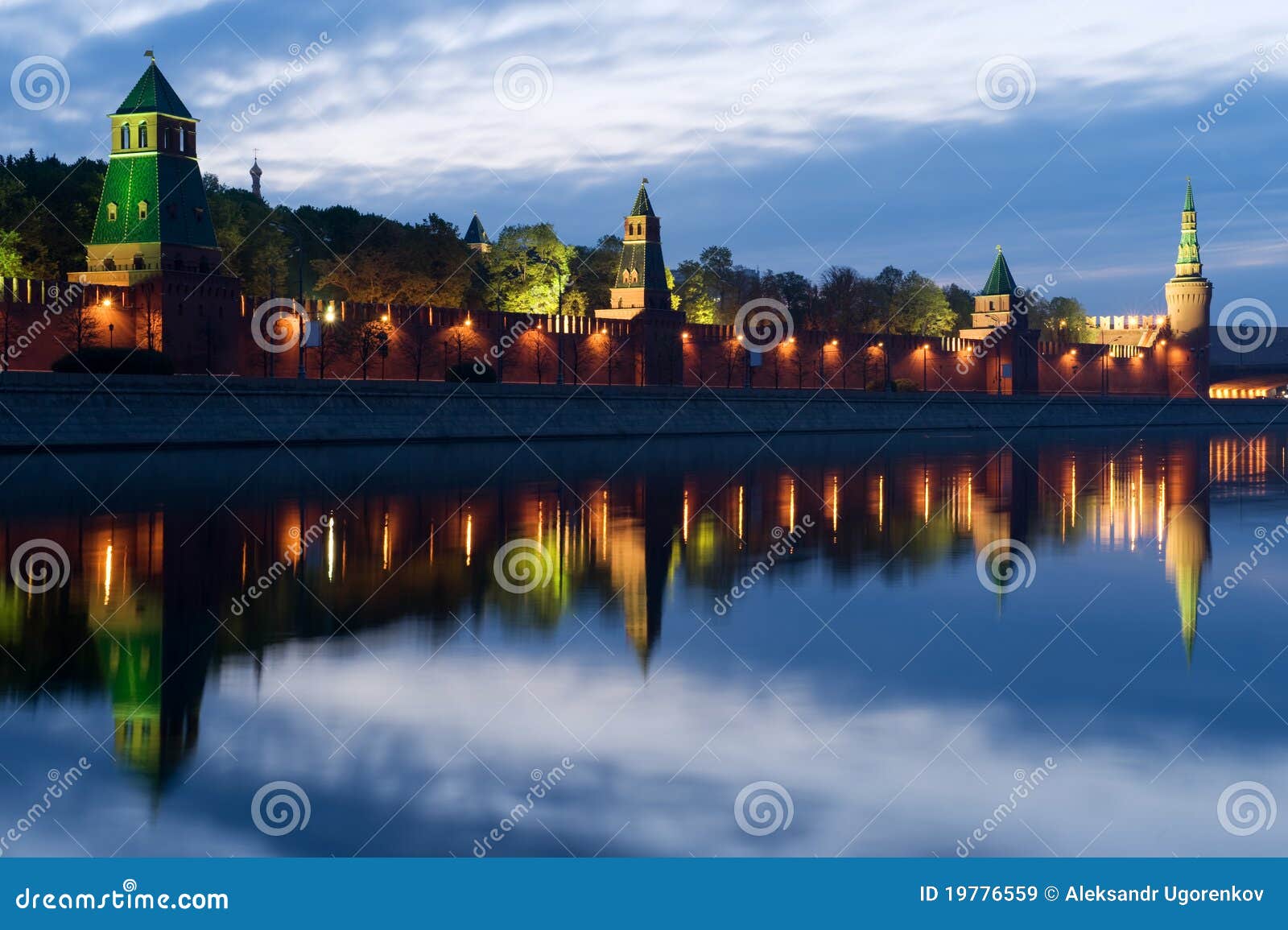 Moscow Kremlin in the Morning Stock Image - Image of embankment ...