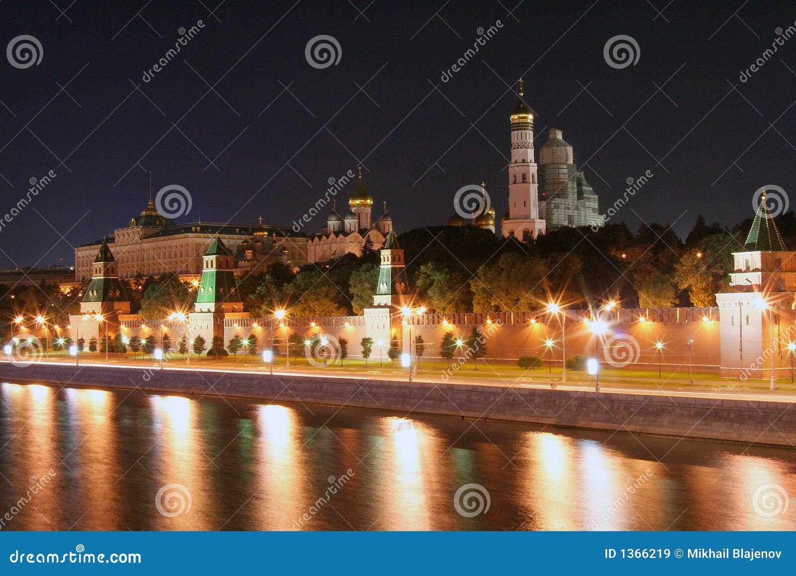 Moscow Kremlin at Night 1 stock image. Image of moscow - 1366219