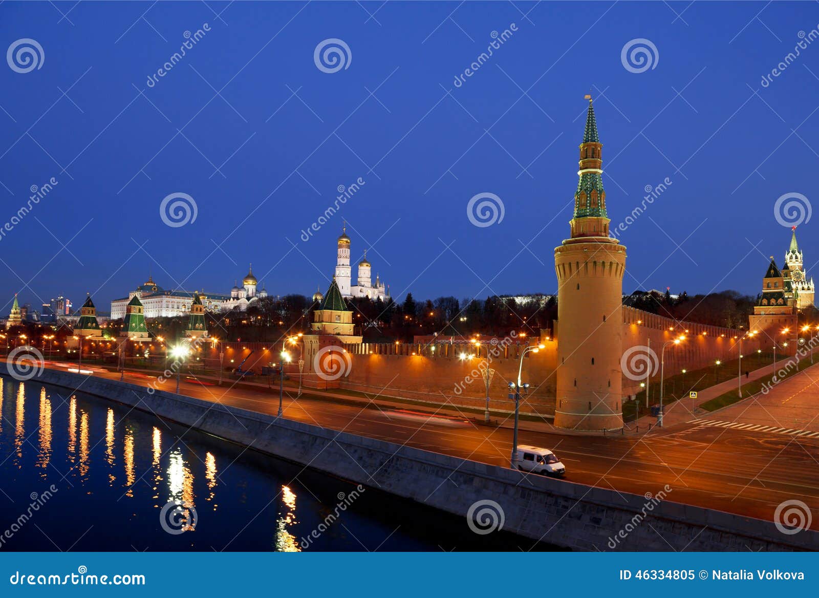 Moscow Kremlin at night stock image. Image of russian - 46334805