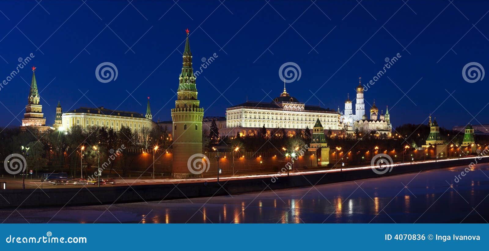 Moscow Kremlin night scene stock photo. Image of fortified - 4070836
