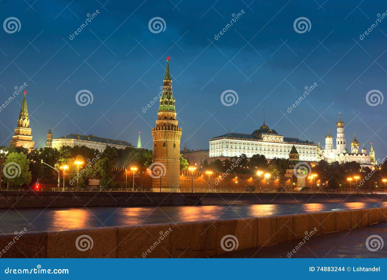 Moscow Kremlin at night stock photo. Image of cultures - 74883244
