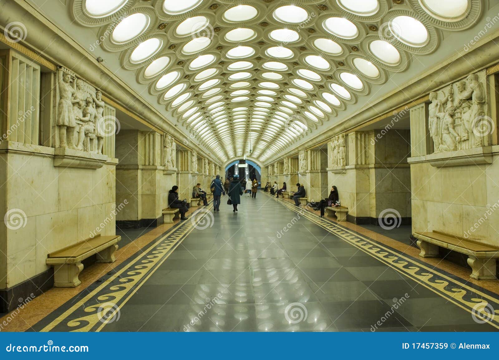 Moscow metro editorial stock image. Image of occupation - 17457359