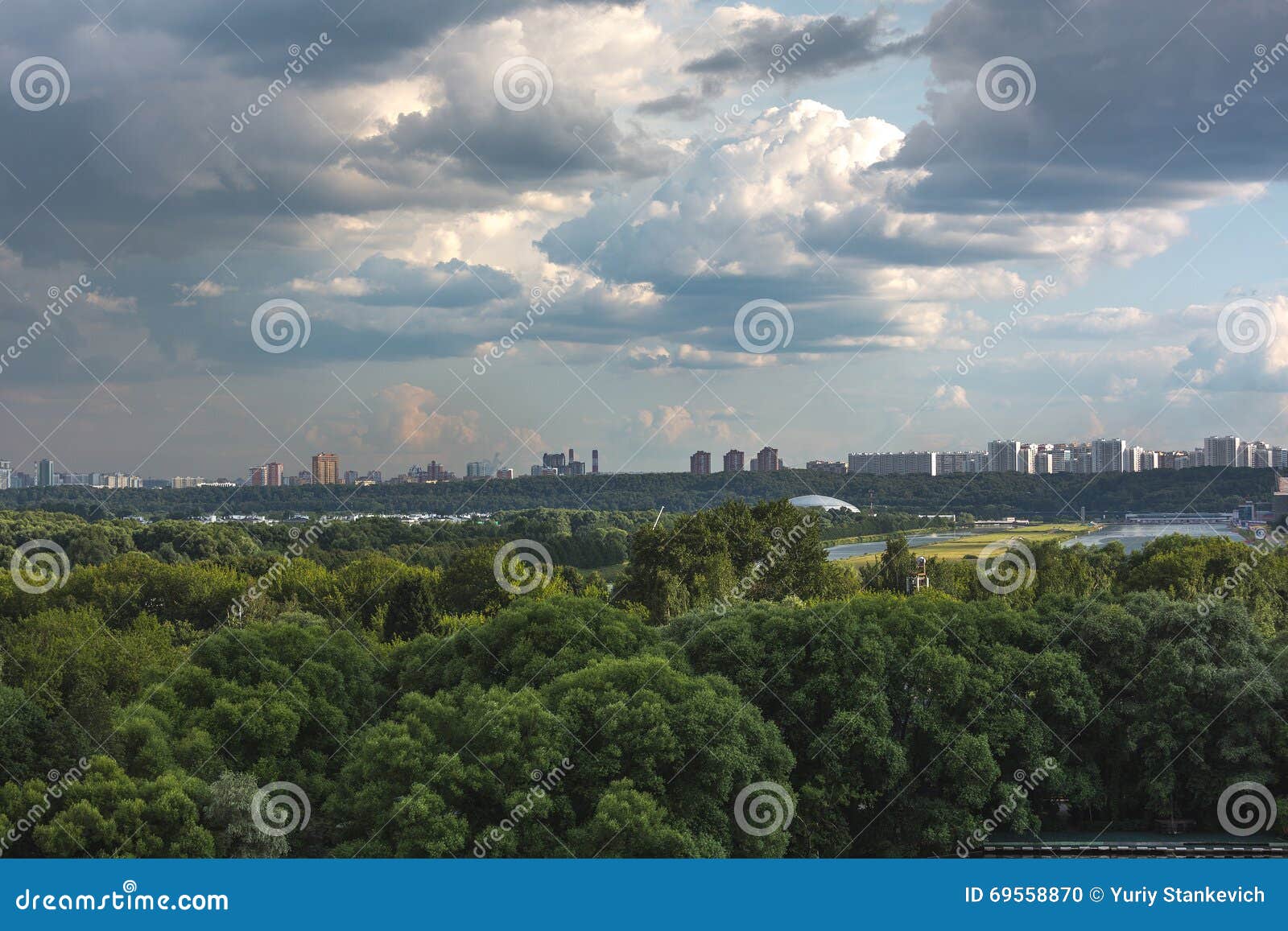 Moscow nature, clouds, sky stock photo. Image of scene - 69558870