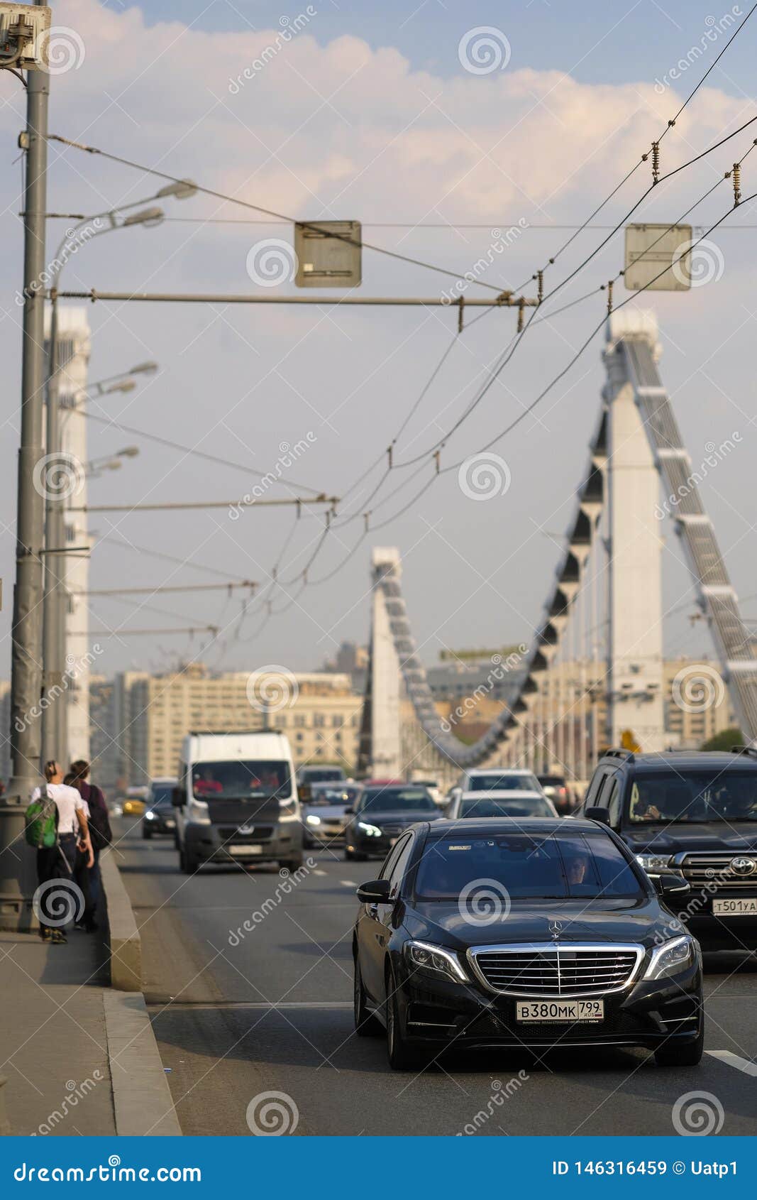 Traffic in Moscow editorial stock image. Image of street - 146316459