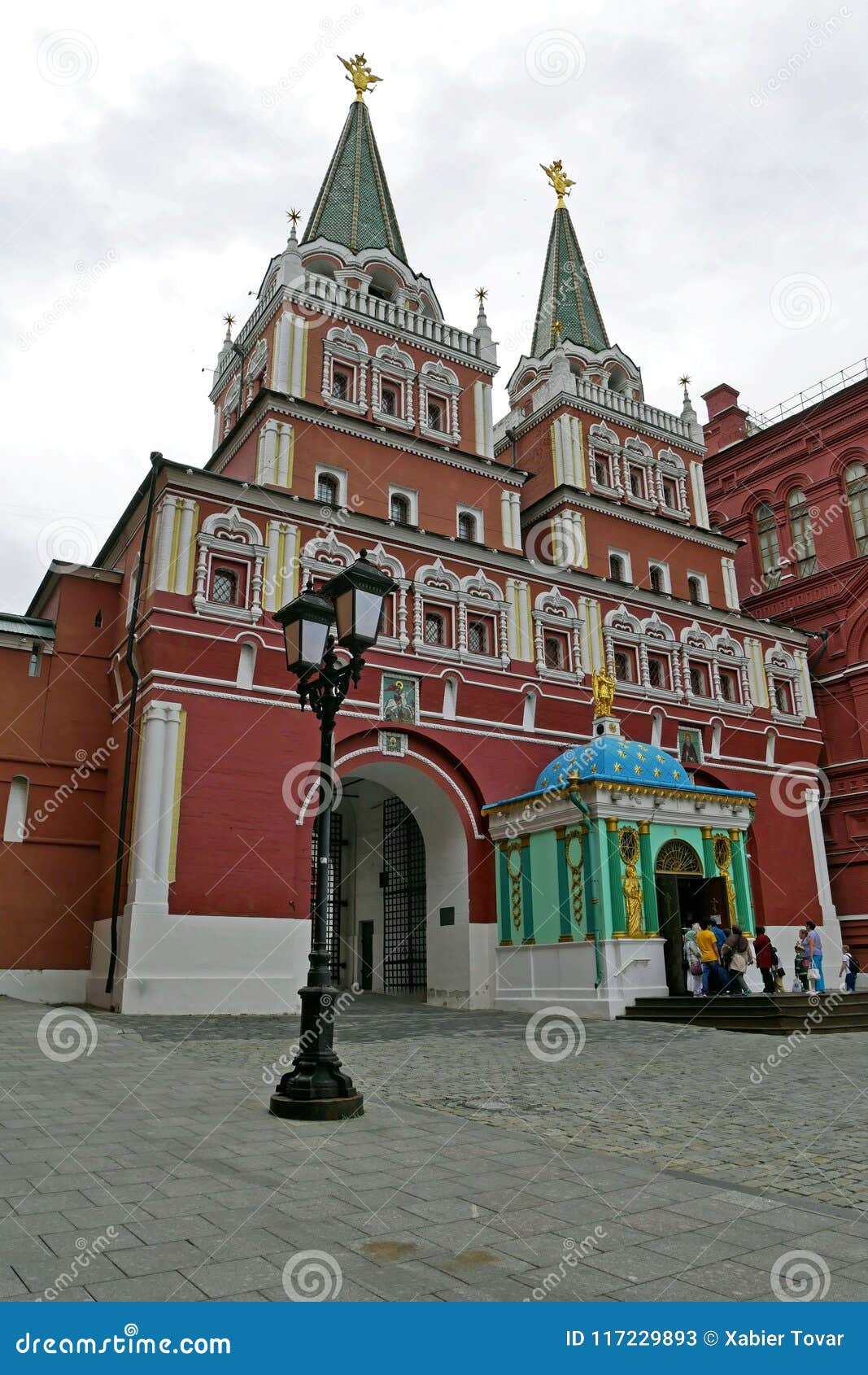 Resurrection Gate in Red Square, Moscow, Russia Editorial Stock Photo ...