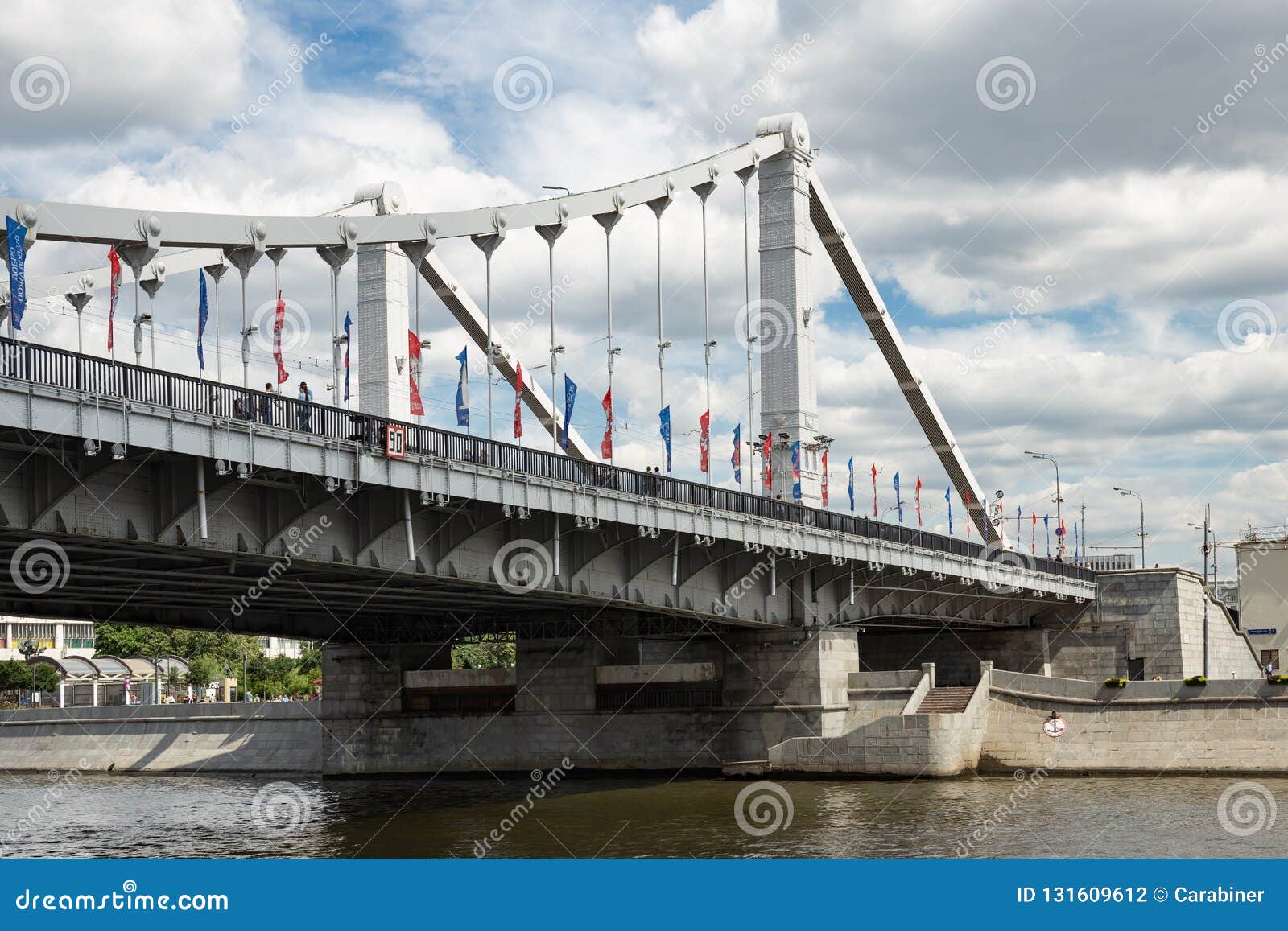 Krymsky bridge editorial photography. Image of blue - 131609612