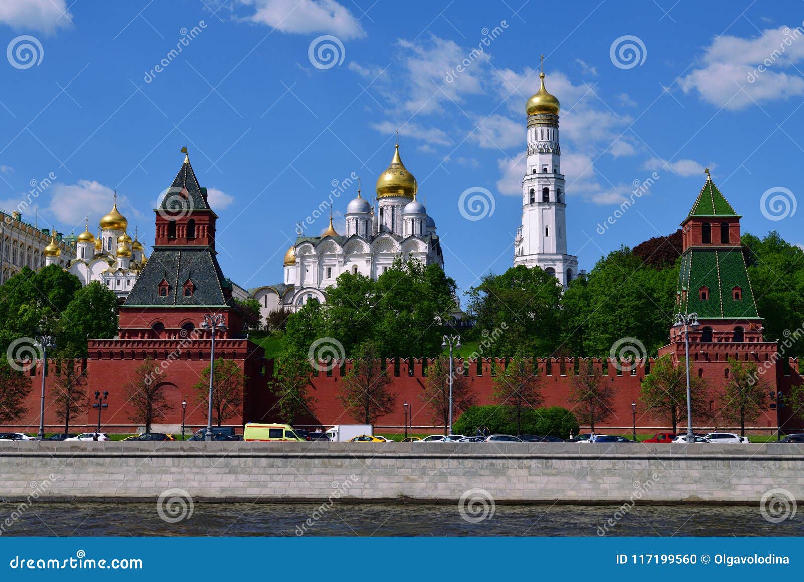 Moscow, Russia - May 12. 2018. Orthodox Churches and Kremlin Wall ...