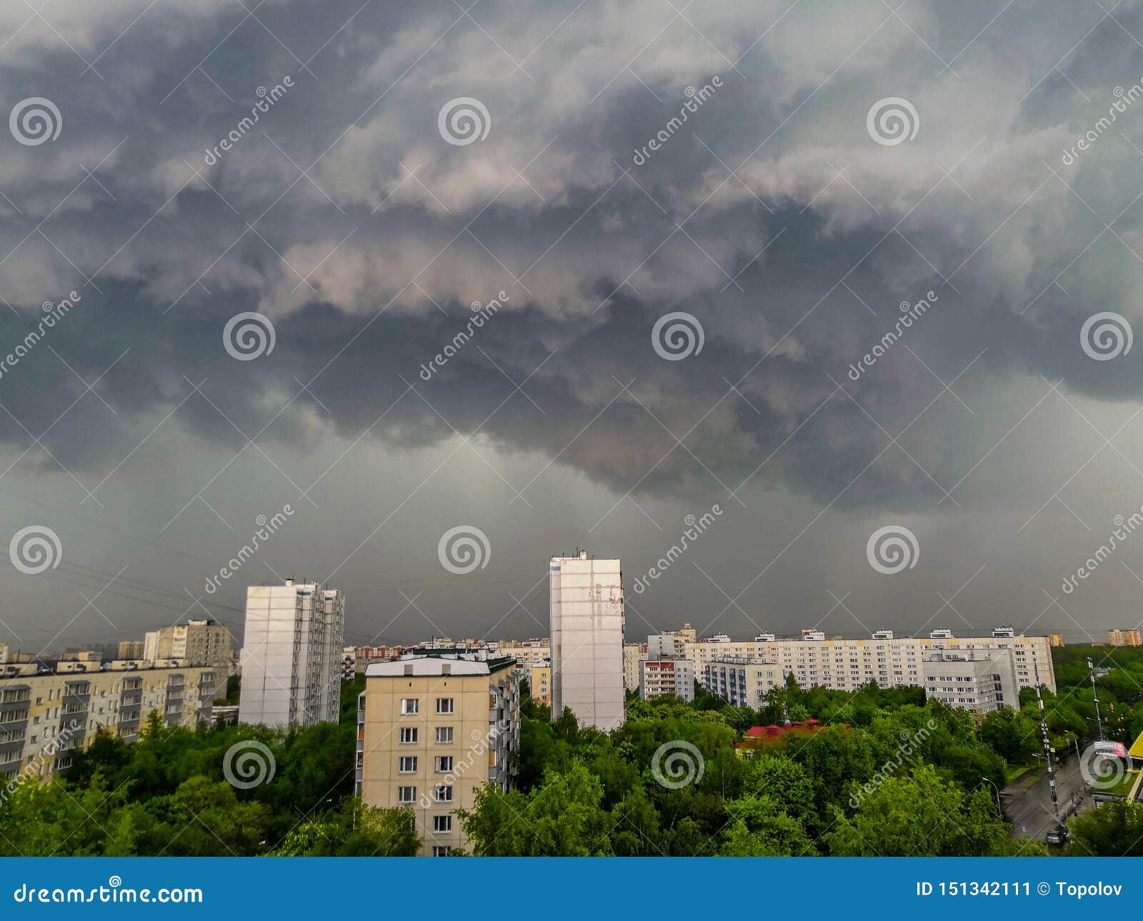 MOSCOW, RUSSIA - May 09, 2019: Rain Clouds in Moscow Editorial Photo ...