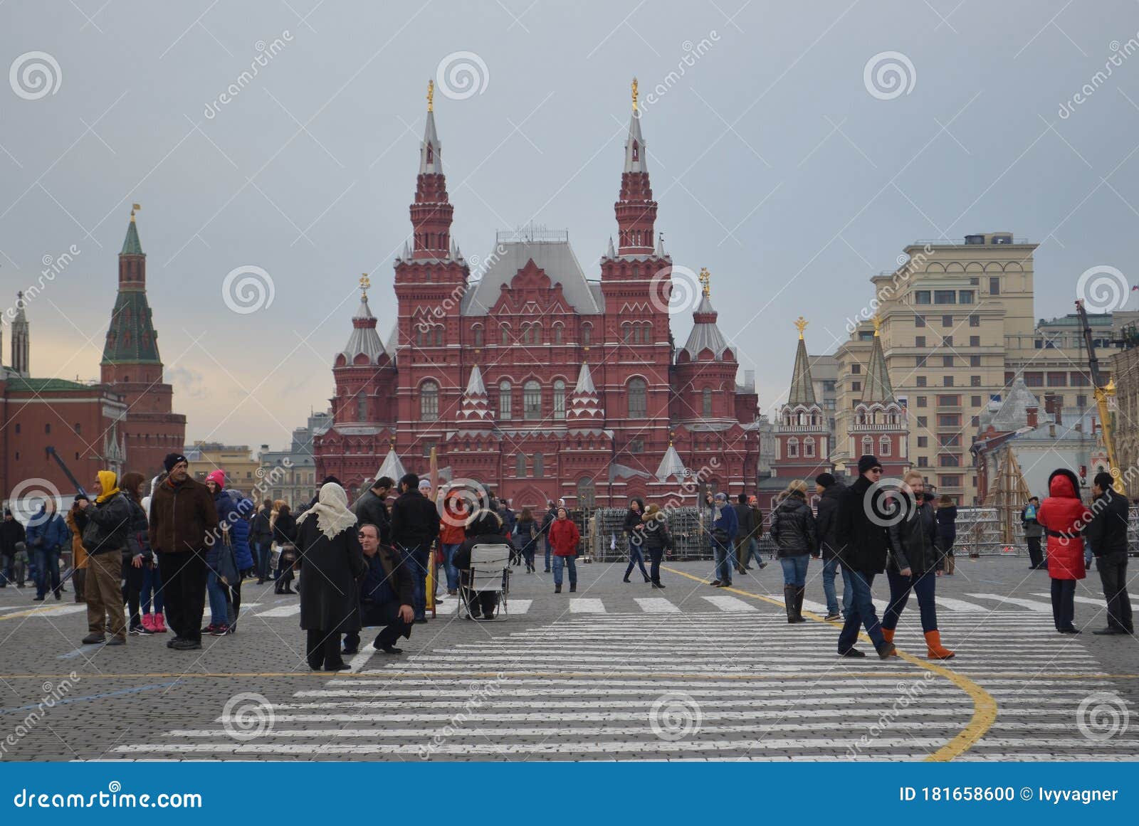 Moscow, Russia 11/07/2011 People Walking on the Red Square Editorial ...