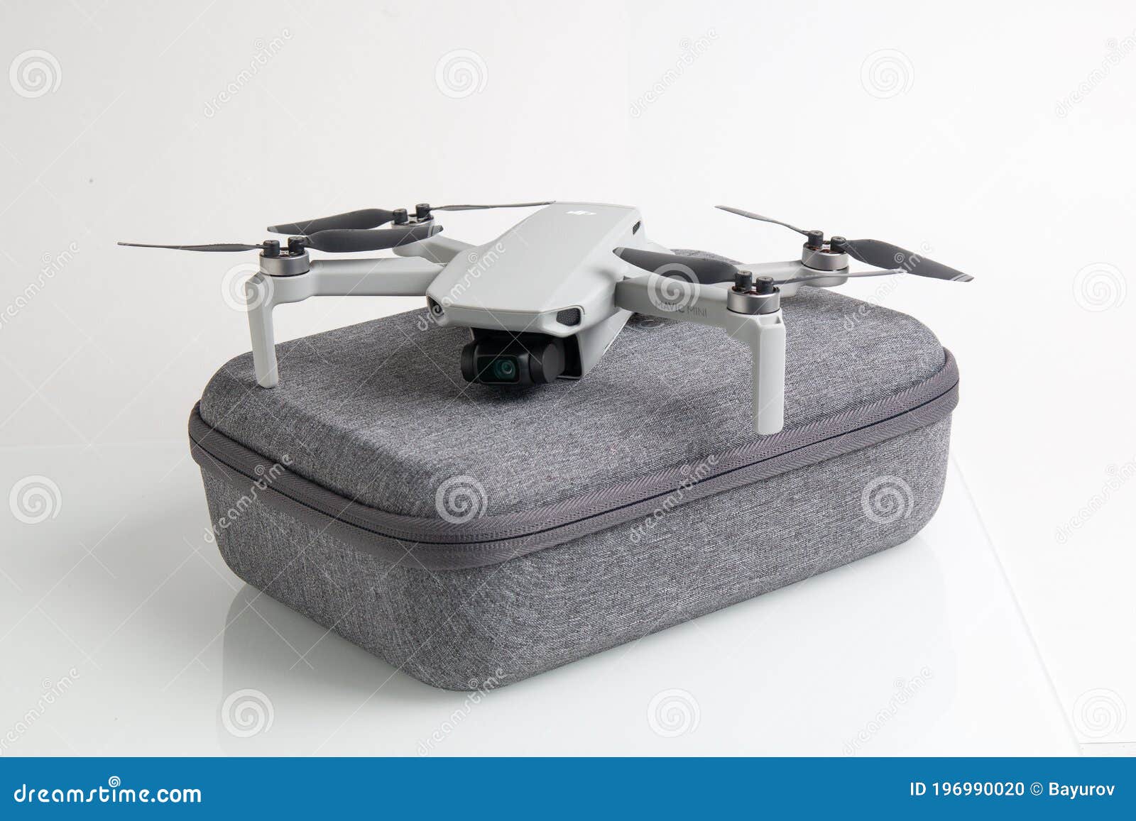 Dji Mavic Mini Drone on Box Editorial Image - Image of aircraft ...