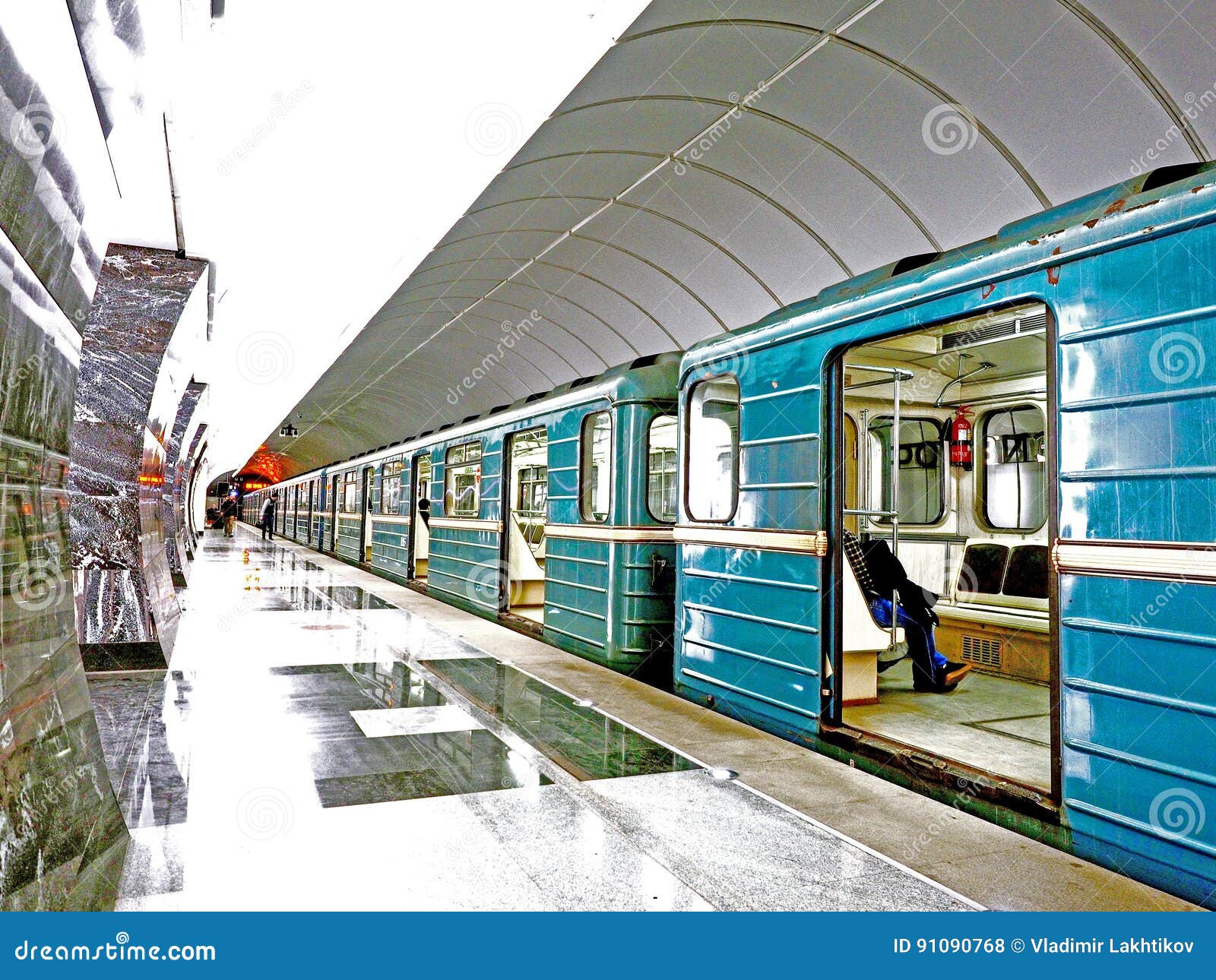 Moscow underground stock photo. Image of platform, station - 91090768