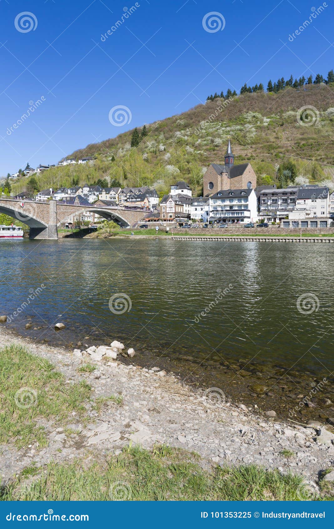 Moselle at Cochem, Germany stock image. Image of shore - 101353225