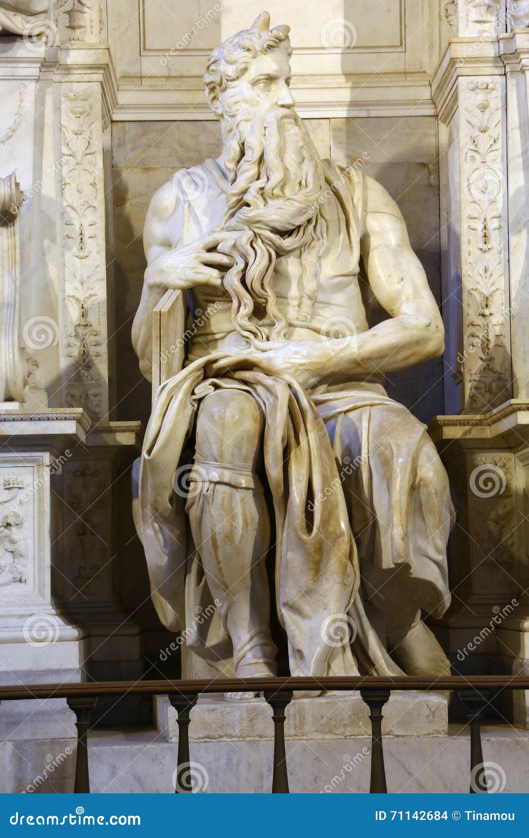 Moses by Michelangelo in Rome Stock Photo - Image of sitting, rome ...