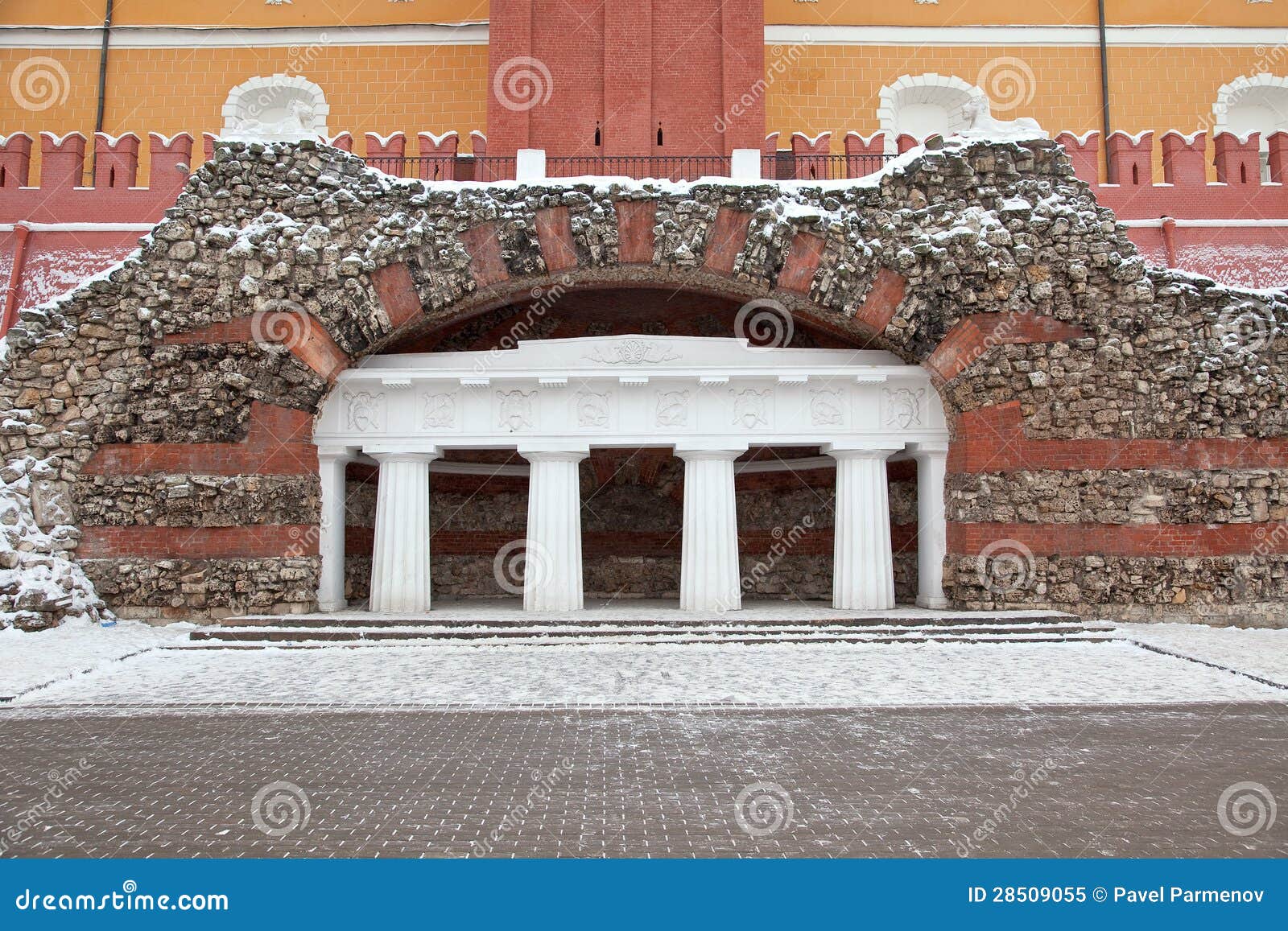 Moskau. Der Kreml. Alexander-Garten. Grotte Stockbild - Bild von ...