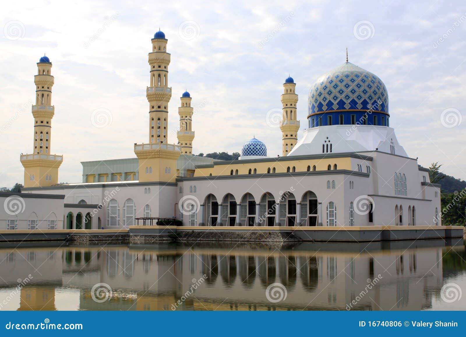 Moskee stock foto. Image of traditioneel, islam, spiritualiteit - 16740806