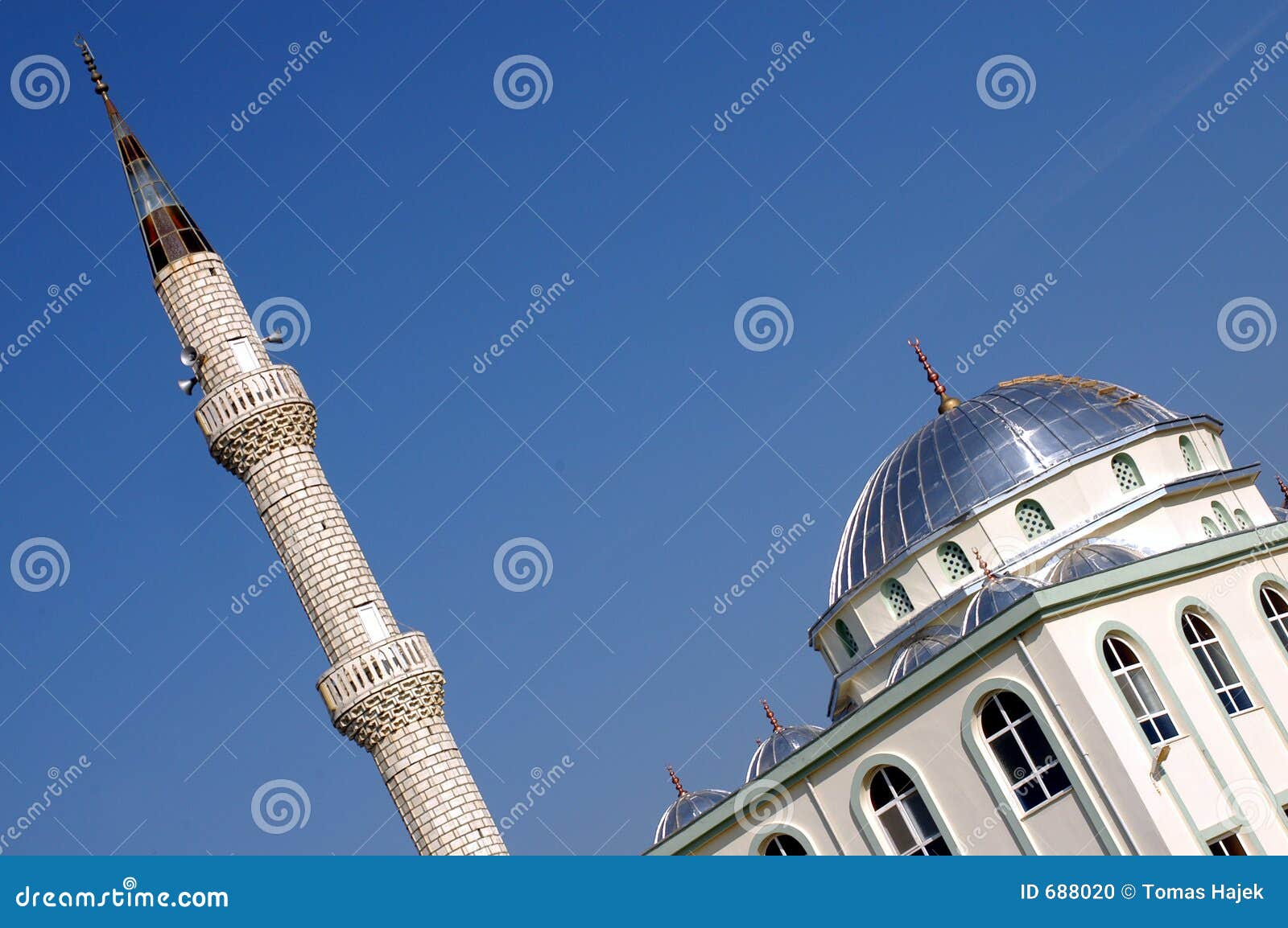 Moskee stock foto. Image of toevlucht, blauw, muezzin, strand - 688020