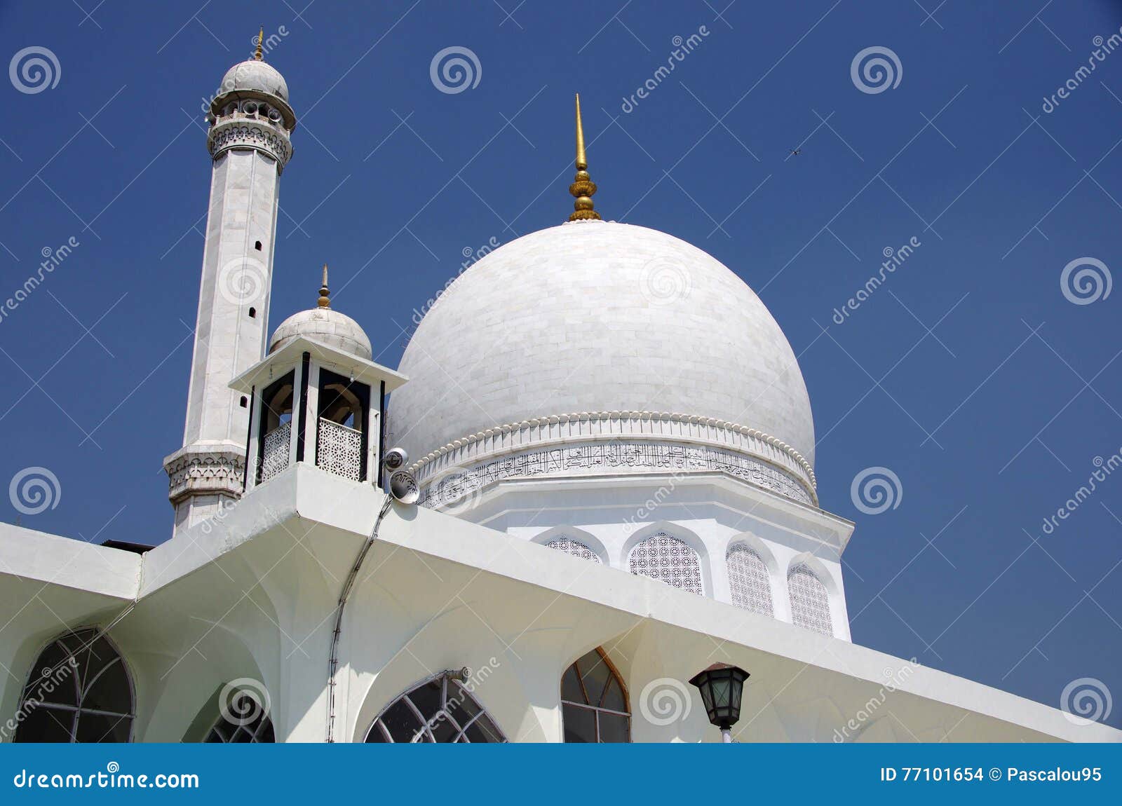 Moskee in Kashmir, India stock foto. Image of islamitisch - 77101654