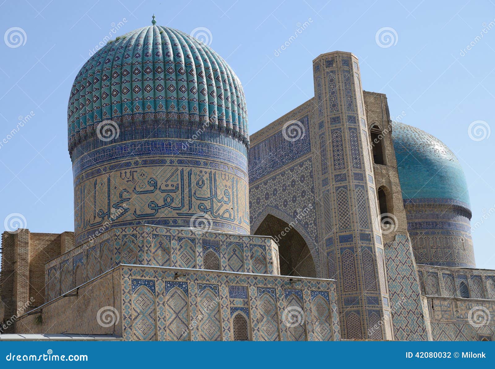 Moskee in Samarkand stock foto. Image of traditie, monument - 42080032