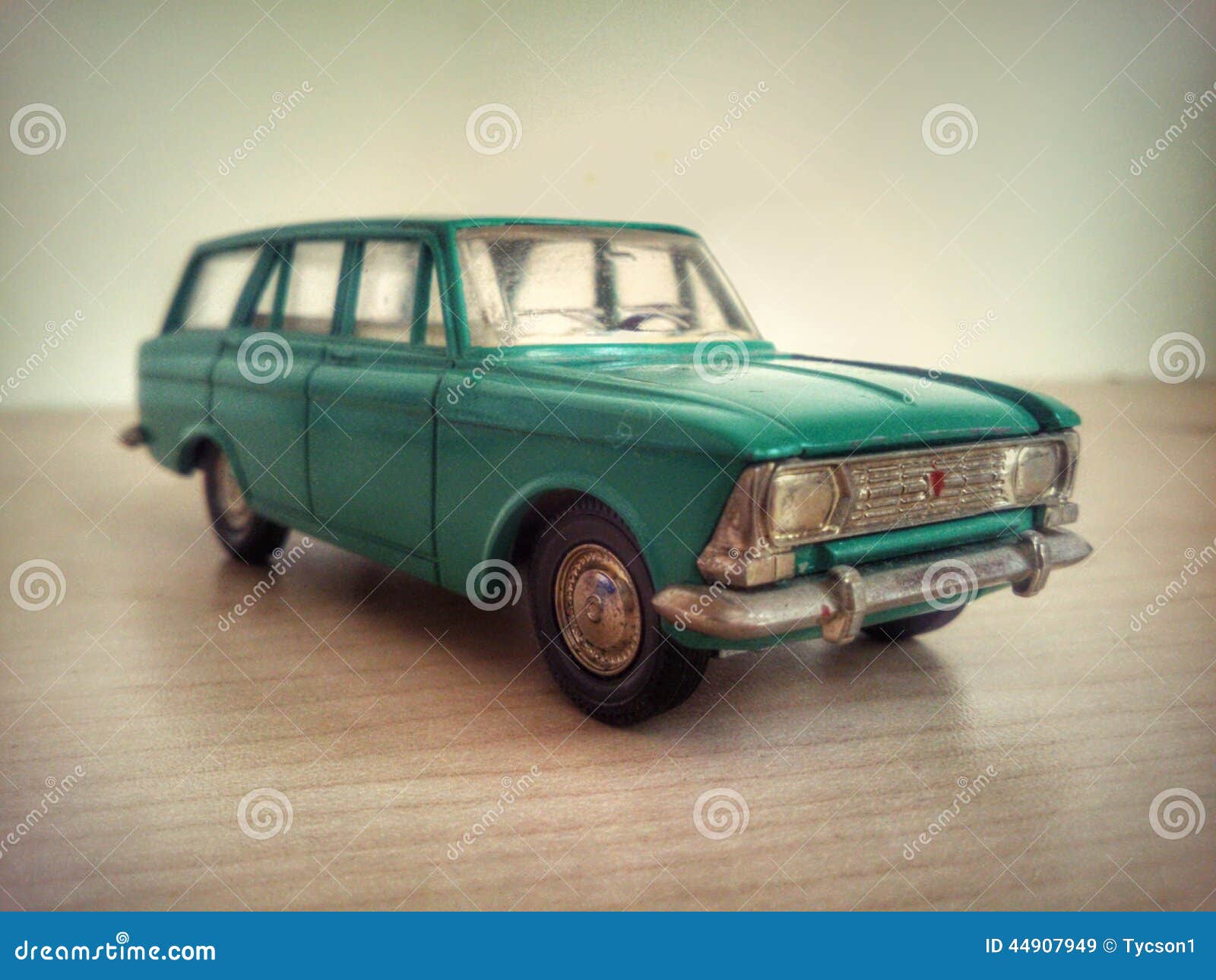 Moskvich 427 car model editorial stock image. Image of model - 44907949