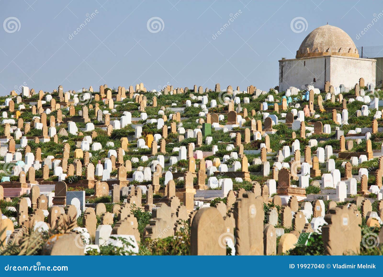 5,860 Moslim Begraafplaats Foto's - gratis en royaltyvrije stockfoto's ...