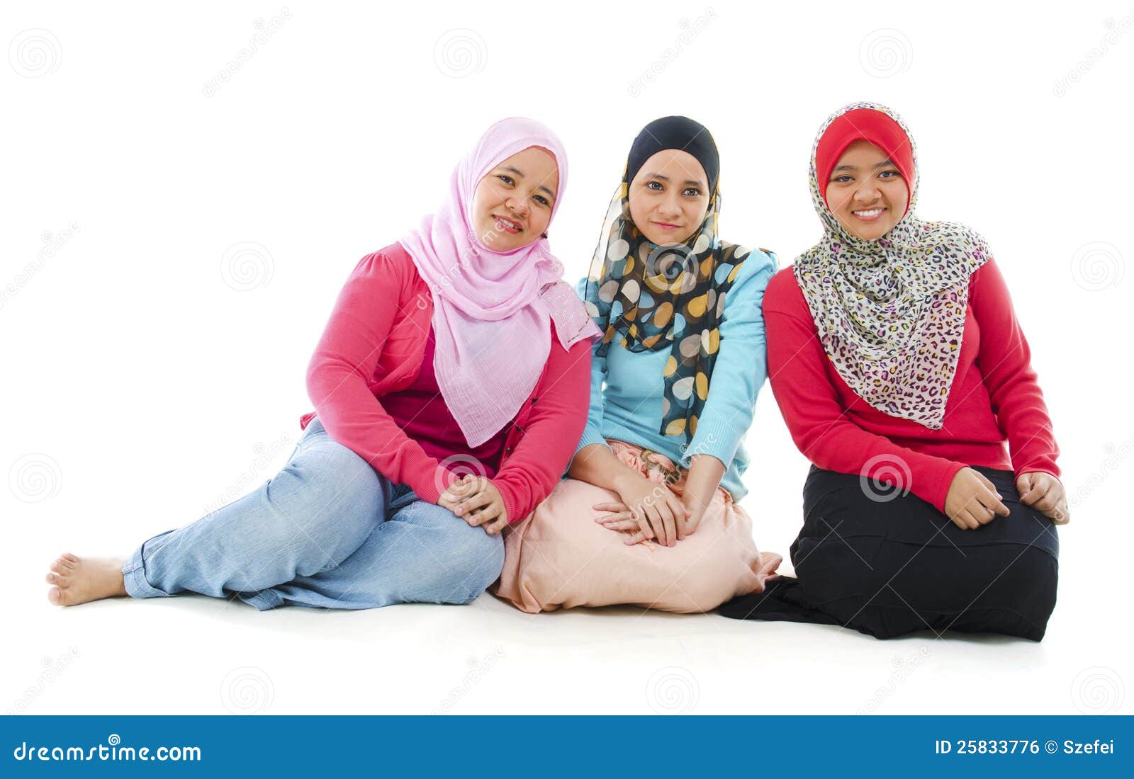 Moslim vrouwen stock foto. Image of islamitisch, vloer - 25833776