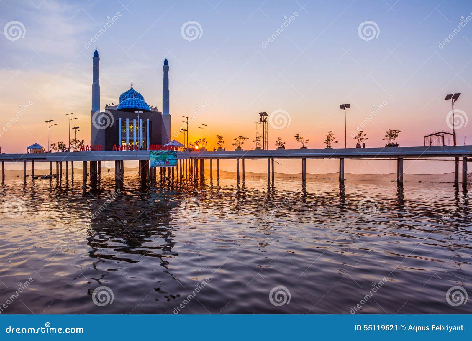 Mosque Above the Water editorial photo. Image of muslim - 55119621