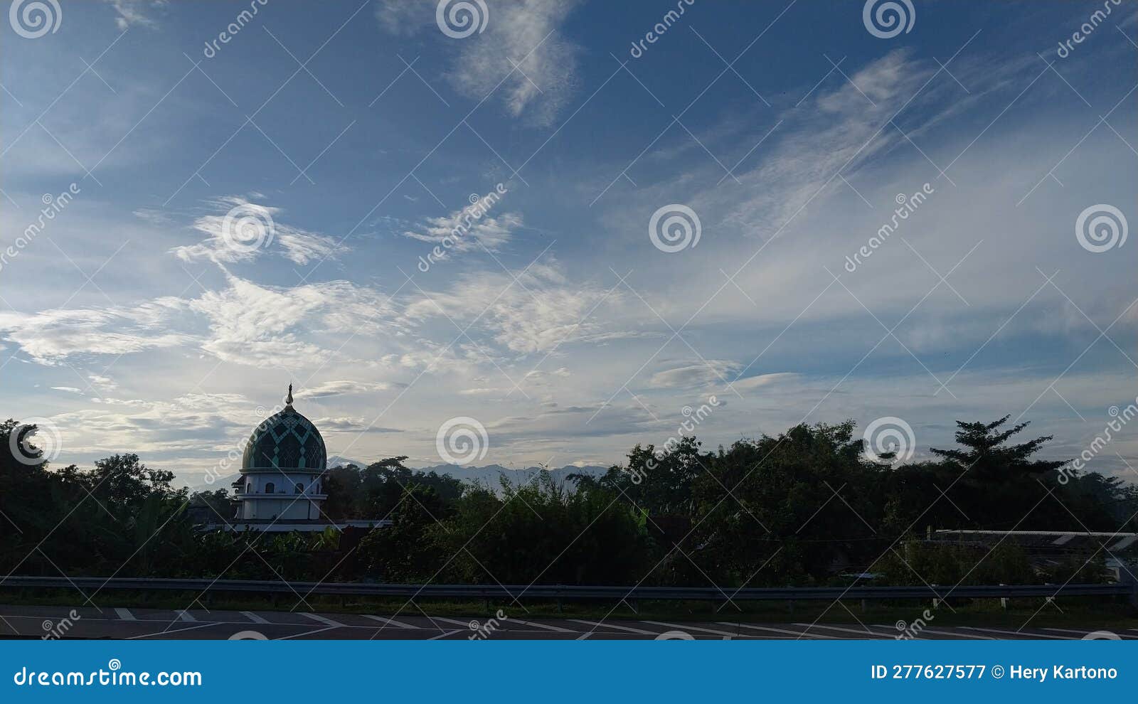 Mosque across the highway stock image. Image of masjid - 277627577