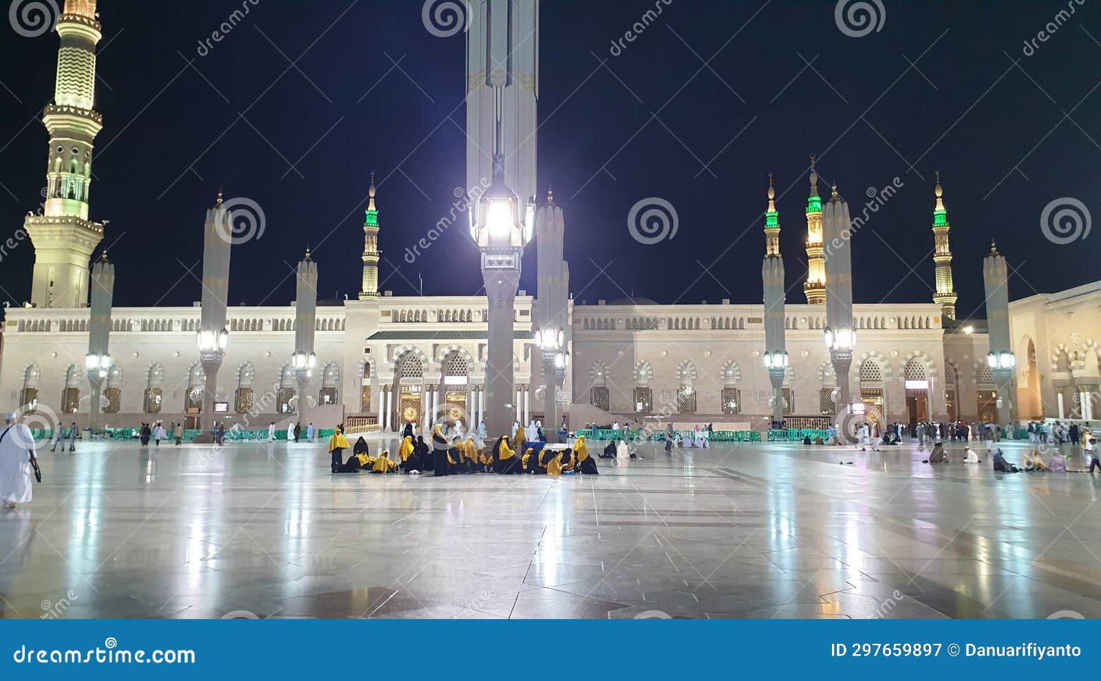 Mosque arab madinah happy stock image. Image of madinahh - 297659897
