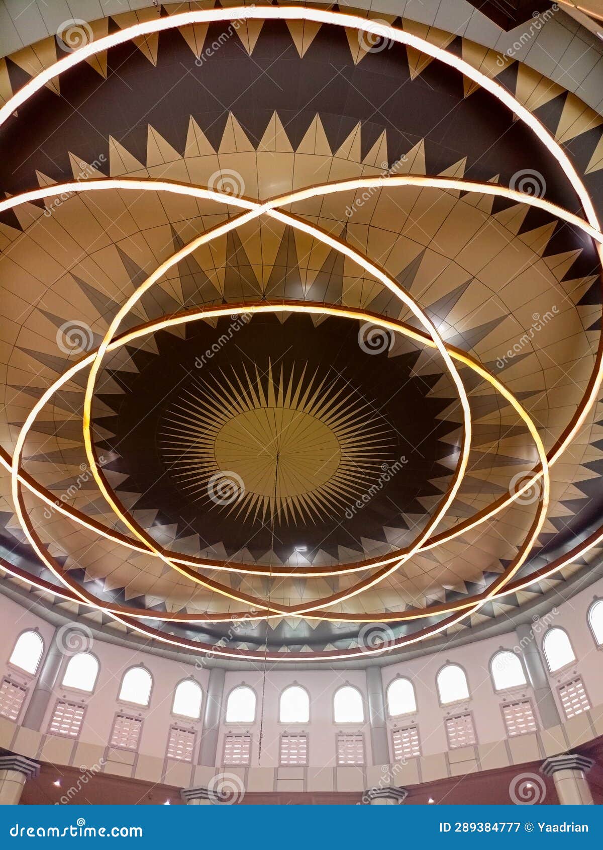 Mosque ceiling image stock image. Image of ceiling, arsitektur - 289384777