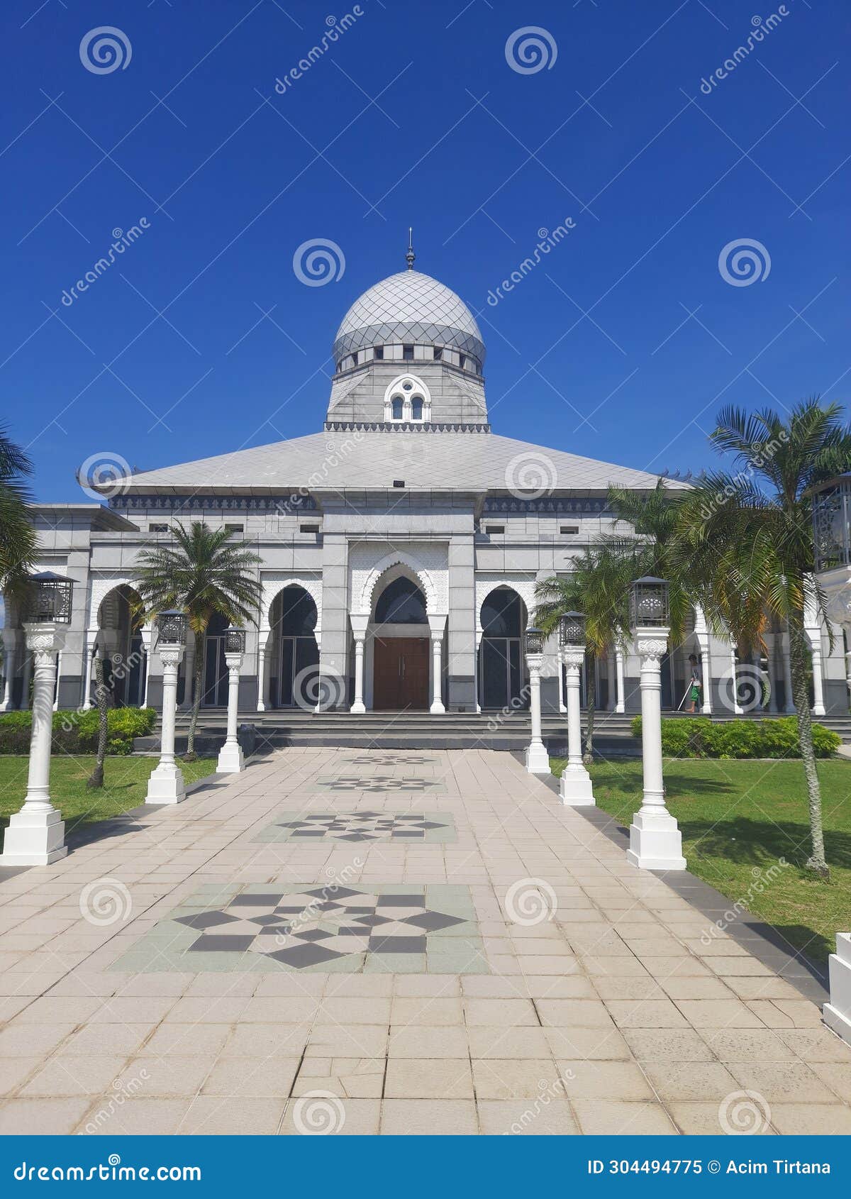 Mosque with Classical Architecture Editorial Image - Image of arabic ...