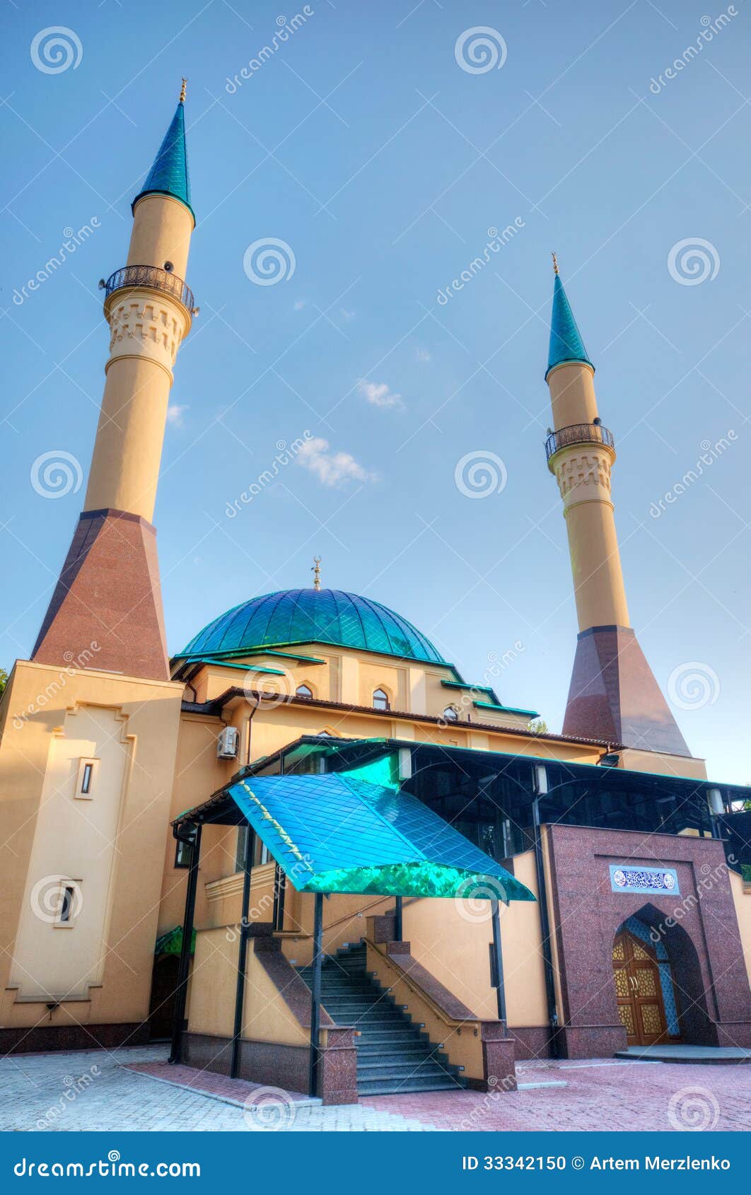 Mosque In Donetsk, Ukraine. Stock Photography | CartoonDealer.com #32398490